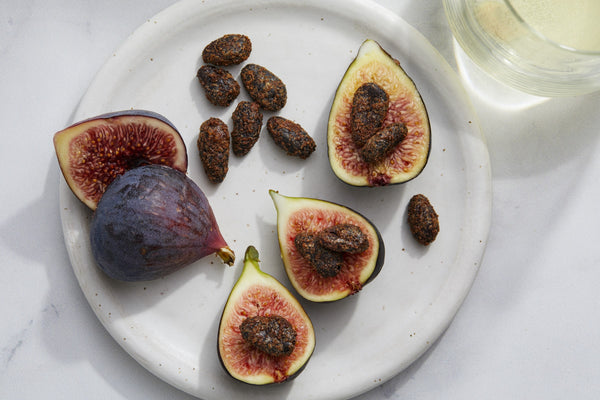 Fresh, Ripe Figs with Cinnamon-Spiced Caramelized Cacao Beans – Good ...